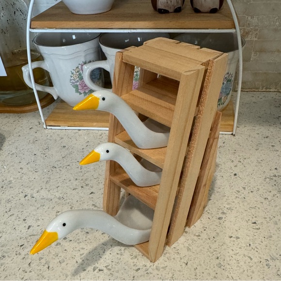 Avon | Kitchen | Vintage Avon Tower For Geese Measuring Spoons | Poshmark